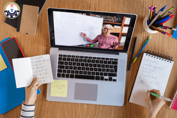 Sự phát triển hệ thống đào tạo trực tuyến E-Learning